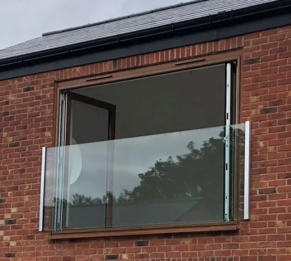 Glass Juliet Balcony | Railings | Frameless | Fitters Stirling